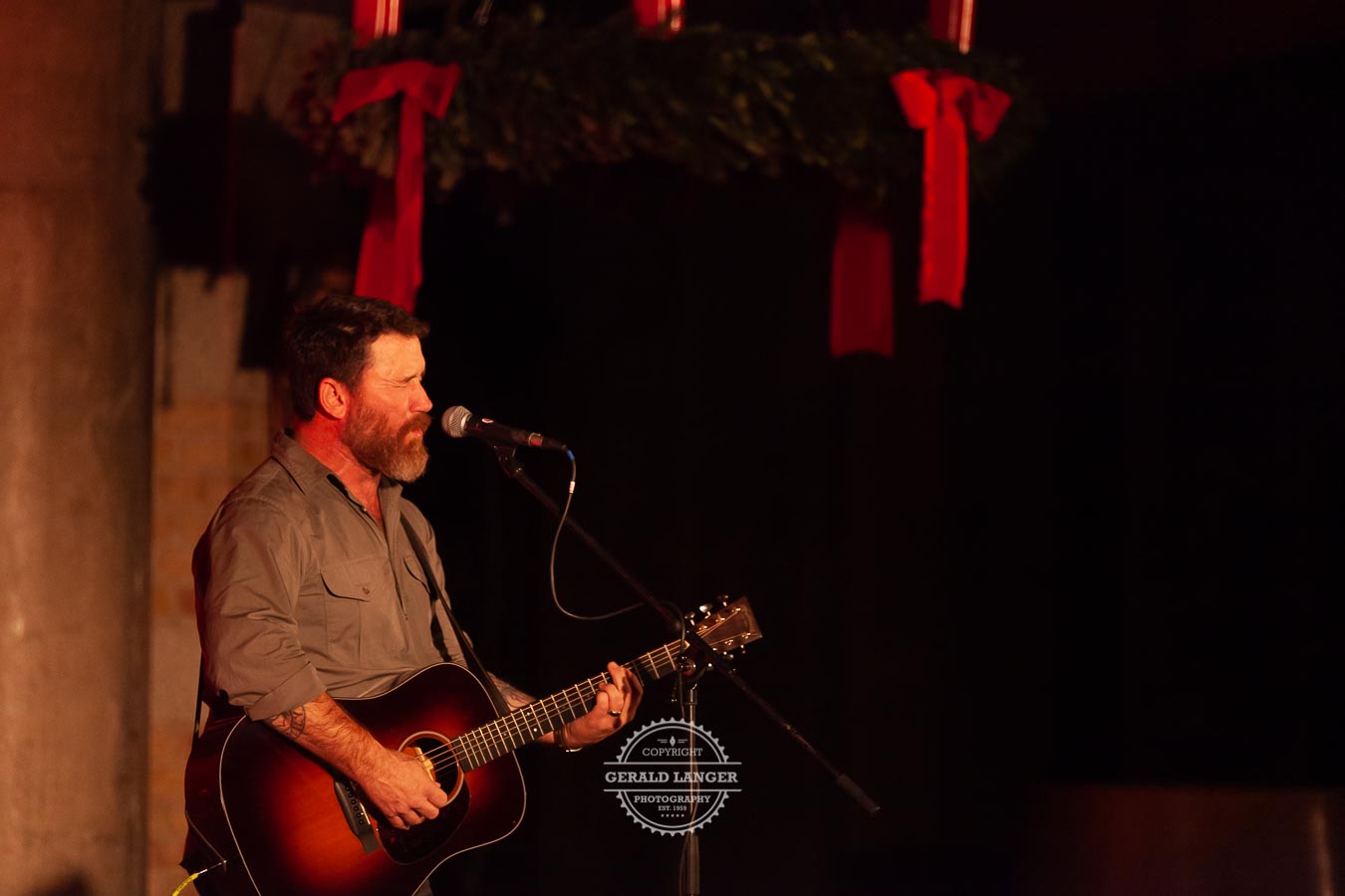 Chuck Ragan: St. Johanniskirche Würzburg 2018 (Photos)