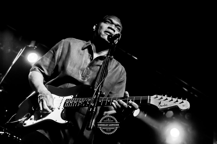 Robert Cray Band: Colos-Saal Aschaffenburg 2013 (Photos)