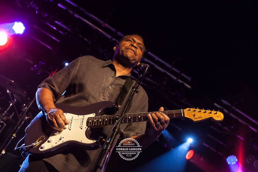 Robert Cray Band: Colos-Saal Aschaffenburg 2013 (Photos)
