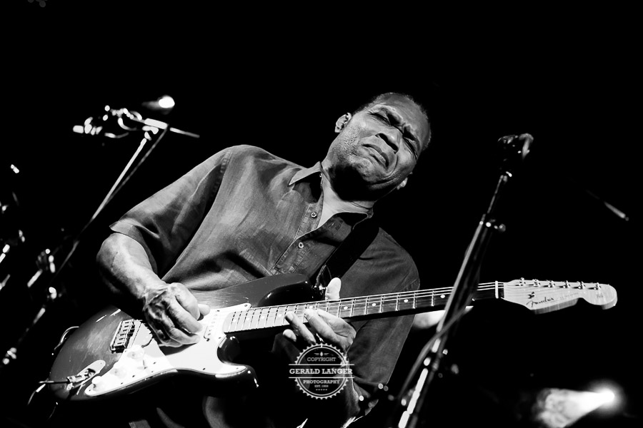 Robert Cray Band: Colos-Saal Aschaffenburg 2013 (Photos)
